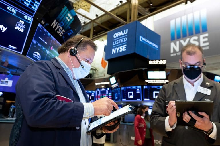 Nasdaq Composite Leads Market Gains as Stocks Remain Unmoved with JNJ ...